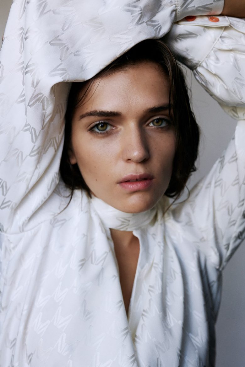 CAROLINE HARTIG – VALERIA MITELMAN